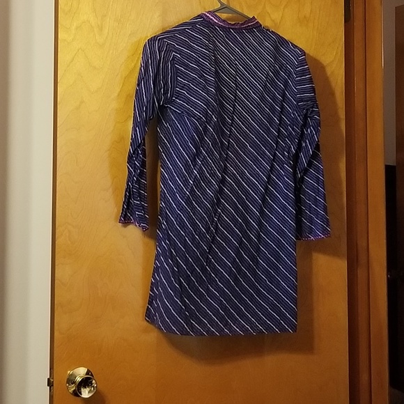 Tops | Diagonal Striped Top 3 For 21 Or 6 For 3 | Poshmark